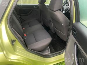 Zaļš Ford Focus 2006 Jelgava, ar dzinēja tilpumu 1.60 L un nobraukumu 253 tūkst. km par 1450 €, foto 11 vietnē AUTOMOTO.COM.LV