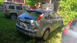 Green Ford Focus 2006 in Riga, with an engine capacity of 1.60 L and mileage of 0 thousand km for 590 €, photo 3 on AUTOMOTO.COM.LV