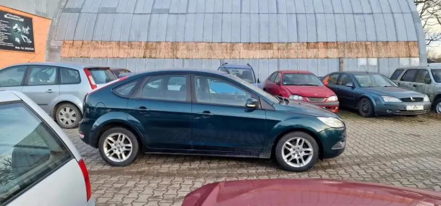 Zaļš Ford Focus 2008 Valmiera, ar dzinēja tilpumu 1.60 L un nobraukumu 183 tūkst. km par 1800 €, foto 3 vietnē AUTOMOTO.COM.LV