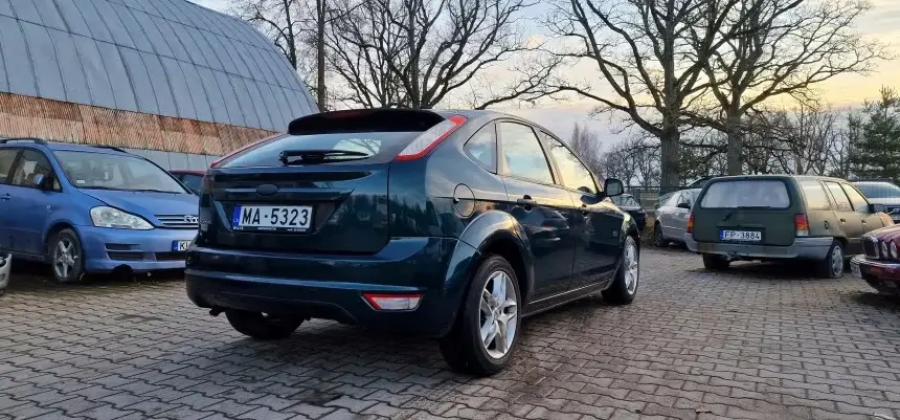 Zaļš Ford Focus 2008 Valmiera, ar dzinēja tilpumu 1.60 L un nobraukumu 183 tūkst. km par 1800 €, foto 4 vietnē AUTOMOTO.COM.LV