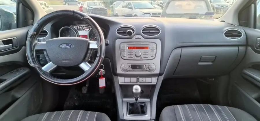 Zaļš Ford Focus 2008 Valmiera, ar dzinēja tilpumu 1.60 L un nobraukumu 183 tūkst. km par 1800 €, foto 10 vietnē AUTOMOTO.COM.LV