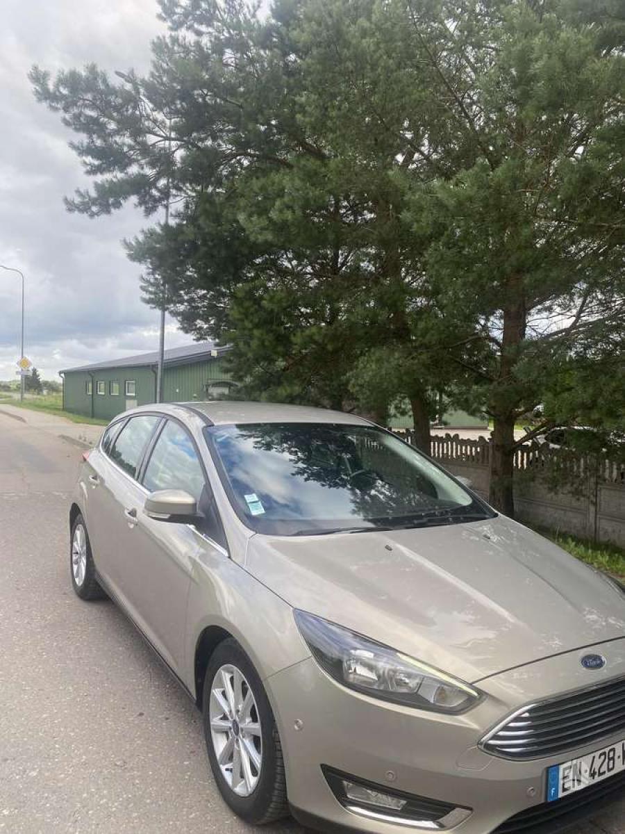 Green Ford Focus 2017 in Taurage, with an engine capacity of 1.00 L and mileage of 157 thousand km for 5999 €, photo 1 on AUTOMOTO.COM.LV