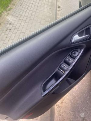 Green Ford Focus 2017 in Taurage, with an engine capacity of 1.00 L and mileage of 157 thousand km for 5999 €, photo 13 on AUTOMOTO.COM.LV