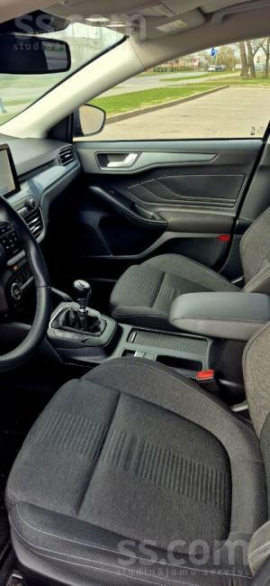Zaļš Ford Focus 2019 Rīga, ar dzinēja tilpumu 1.50 L un nobraukumu 174 tūkst. km par 10750 €, foto 9 vietnē AUTOMOTO.COM.LV
