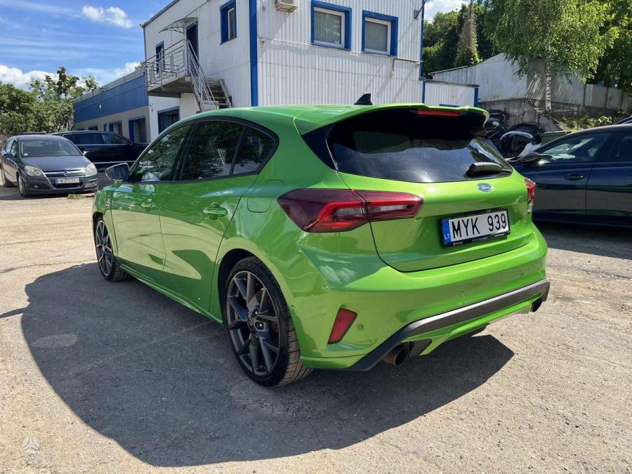 Zaļš Ford Focus 2024 Kauņa, ar dzinēja tilpumu 2.26 L un nobraukumu 23 tūkst. km par 14900 €, foto 4 vietnē AUTOMOTO.COM.LV