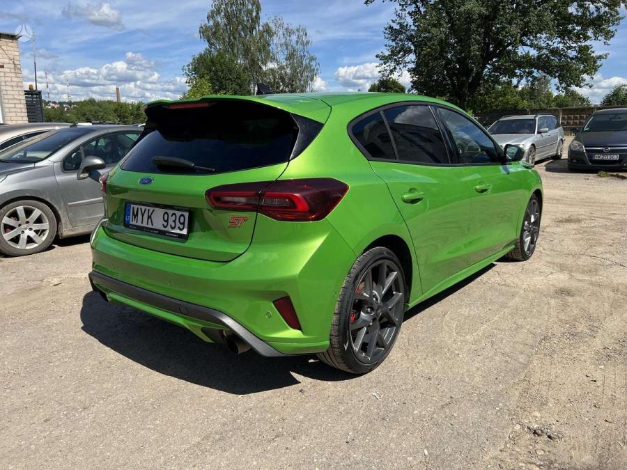 Zaļš Ford Focus 2024 Kauņa, ar dzinēja tilpumu 2.26 L un nobraukumu 23 tūkst. km par 14900 €, foto 5 vietnē AUTOMOTO.COM.LV