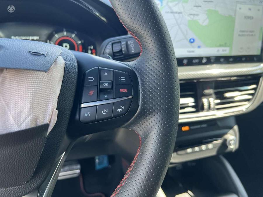Zaļš Ford Focus 2024 Kauņa, ar dzinēja tilpumu 2.26 L un nobraukumu 23 tūkst. km par 14900 €, foto 31 vietnē AUTOMOTO.COM.LV