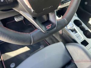 Zaļš Ford Focus 2024 Kauņa, ar dzinēja tilpumu 2.26 L un nobraukumu 23 tūkst. km par 14900 €, foto 37 vietnē AUTOMOTO.COM.LV