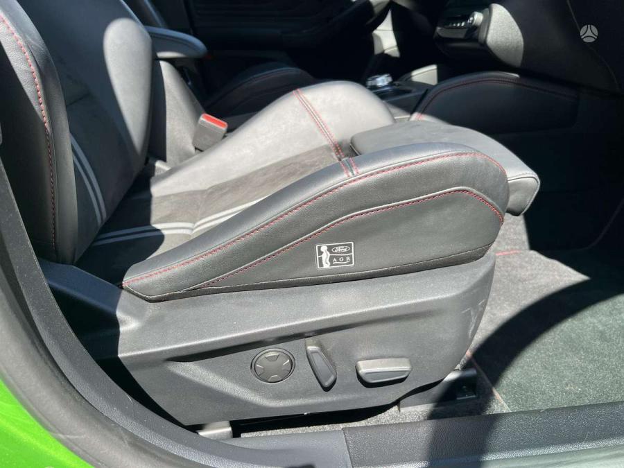 Zaļš Ford Focus 2024 Kauņa, ar dzinēja tilpumu 2.26 L un nobraukumu 23 tūkst. km par 14900 €, foto 40 vietnē AUTOMOTO.COM.LV
