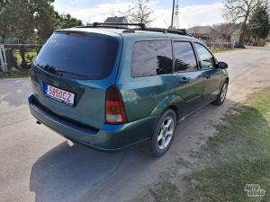 Green Ford Focus 2000 in Mazeikiai, with an engine capacity of 1.80 L and mileage of 316 thousand km for 300 €, photo 4 on AUTOMOTO.COM.LV