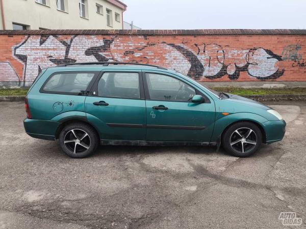 Zaļš Ford Focus 1999 Šauļi, ar dzinēja tilpumu 1.80 L un nobraukumu 391 tūkst. km par 280 €, foto 7 vietnē AUTOMOTO.COM.LV