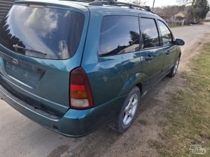 Green Ford Focus 2000 in Mazeikiai, with an engine capacity of 1.80 L and mileage of 316 thousand km for 320 €, photo 4 on AUTOMOTO.COM.LV
