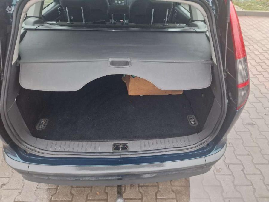 Zaļš Ford Focus 2006 Kauņa, ar dzinēja tilpumu 1.60 L un nobraukumu 160 tūkst. km par 999 €, foto 13 vietnē AUTOMOTO.COM.LV