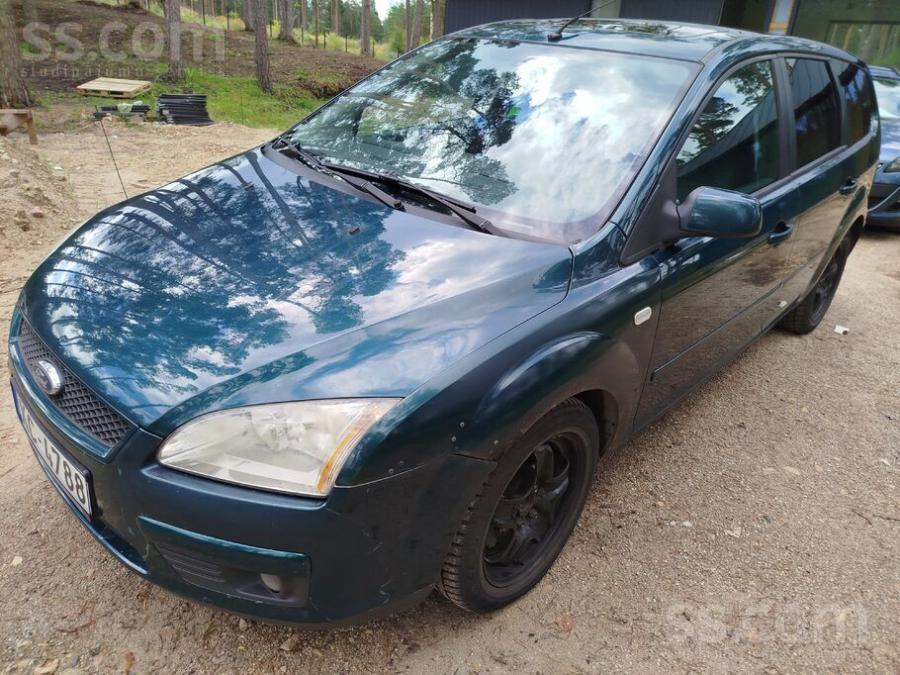 Green Ford Focus 2007 in Riga, with an engine capacity of 1.60 L and mileage of 305 thousand km for 1050 €, photo 5 on AUTOMOTO.COM.LV