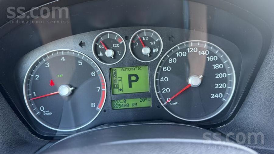 Grey Ford Focus 2006 in Limbazi, with an engine capacity of 1.60 L and mileage of 284 thousand km for 1950 €, photo 14 on AUTOMOTO.COM.LV