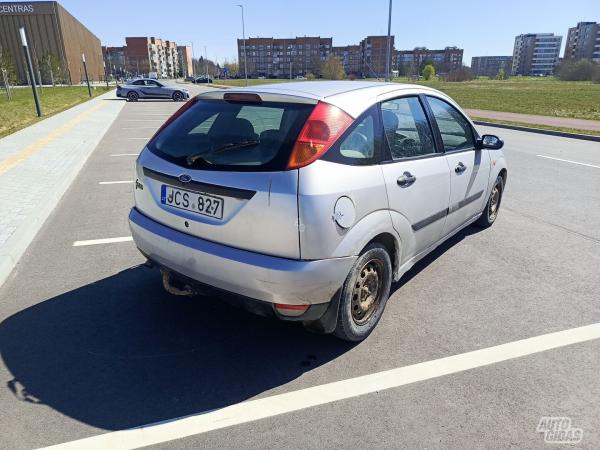 Pelēks Ford Focus 1999 Klaipėda, ar dzinēja tilpumu 1.80 L un nobraukumu 350 tūkst. km par 499 €, foto 5 vietnē AUTOMOTO.COM.LV