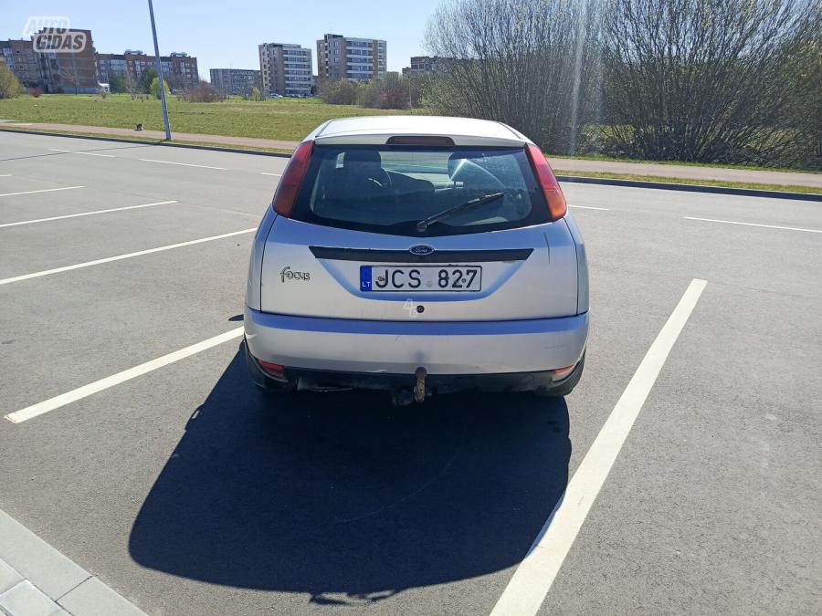 Pelēks Ford Focus 1999 Klaipėda, ar dzinēja tilpumu 1.80 L un nobraukumu 350 tūkst. km par 499 €, foto 7 vietnē AUTOMOTO.COM.LV