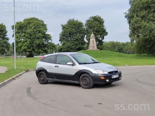 Grey Ford Focus 1999 in Riga, with an engine capacity of 1.60 L and mileage of 278 thousand km for 700 €, photo 2 on AUTOMOTO.COM.LV