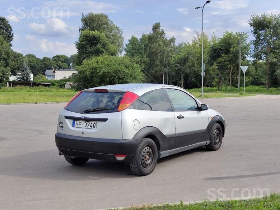 Grey Ford Focus 1999 in Riga, with an engine capacity of 1.60 L and mileage of 278 thousand km for 700 €, photo 5 on AUTOMOTO.COM.LV