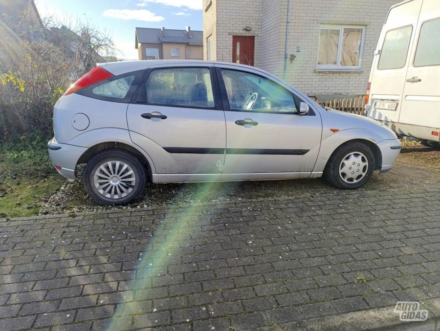 Pelēks Ford Focus 2000 Klaipėda, ar dzinēja tilpumu 1.80 L un nobraukumu 100 tūkst. km par 750 €, foto 6 vietnē AUTOMOTO.COM.LV