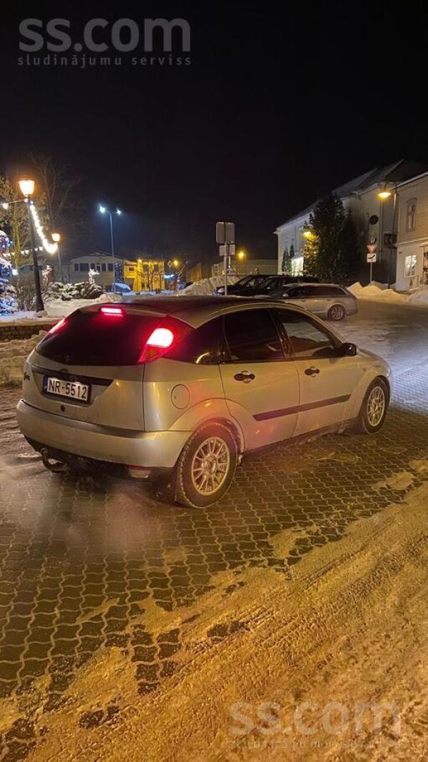 Pelēks Ford Focus 2000 Rēzekne, ar dzinēja tilpumu 1.80 L un nobraukumu 399 tūkst. km par 1200 €, foto 3 vietnē AUTOMOTO.COM.LV
