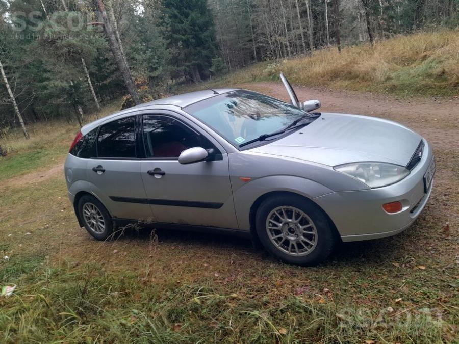 Pelēks Ford Focus 2000 Rēzekne, ar dzinēja tilpumu 1.80 L un nobraukumu 399 tūkst. km par 1200 €, foto 12 vietnē AUTOMOTO.COM.LV