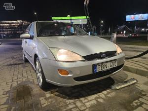Grey Ford Focus 2000 in Vilnius, with an engine capacity of 1.60 L and mileage of 194 thousand km for 700 €, photo  on AUTOMOTO.COM.LV