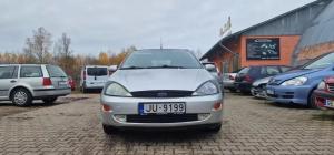 Pelēks Ford Focus 2000 Valmiera, ar dzinēja tilpumu 1.80 L un nobraukumu 264 tūkst. km par 1050 €, foto 9 vietnē AUTOMOTO.COM.LV