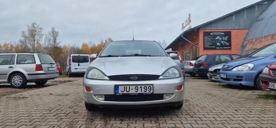 Pelēks Ford Focus 2000 Valmiera, ar dzinēja tilpumu 1.80 L un nobraukumu 264 tūkst. km par 1050 €, foto 9 vietnē AUTOMOTO.COM.LV