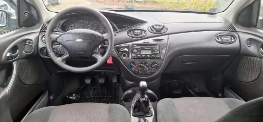 Pelēks Ford Focus 2000 Valmiera, ar dzinēja tilpumu 1.80 L un nobraukumu 264 tūkst. km par 1050 €, foto 10 vietnē AUTOMOTO.COM.LV