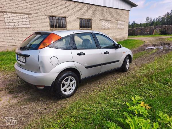 Pelēks Ford Focus 2000 Ignalina, ar dzinēja tilpumu 1.60 L un nobraukumu 143 tūkst. km par 899 €, foto 5 vietnē AUTOMOTO.COM.LV