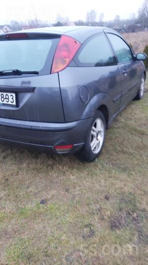 Pelēks Ford Focus 2002 Daugavpils, ar dzinēja tilpumu 1.80 L un nobraukumu 387 tūkst. km par 1500 €, foto 11 vietnē AUTOMOTO.COM.LV