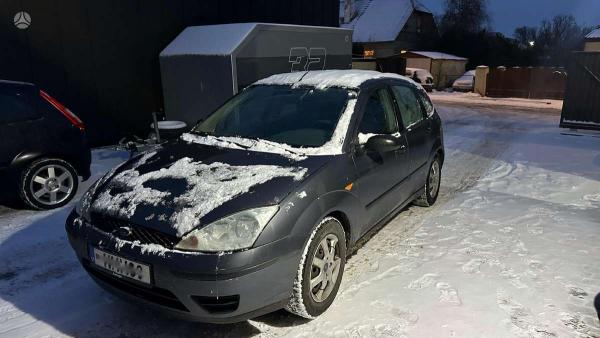 Pelēks Ford Focus 2002 Viļņa, ar dzinēja tilpumu 1.60 L un nobraukumu 258 tūkst. km par 650 €, foto 1 vietnē AUTOMOTO.COM.LV
