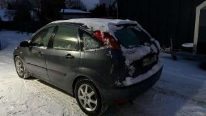 Pelēks Ford Focus 2002 Viļņa, ar dzinēja tilpumu 1.60 L un nobraukumu 258 tūkst. km par 650 €, foto 2 vietnē AUTOMOTO.COM.LV