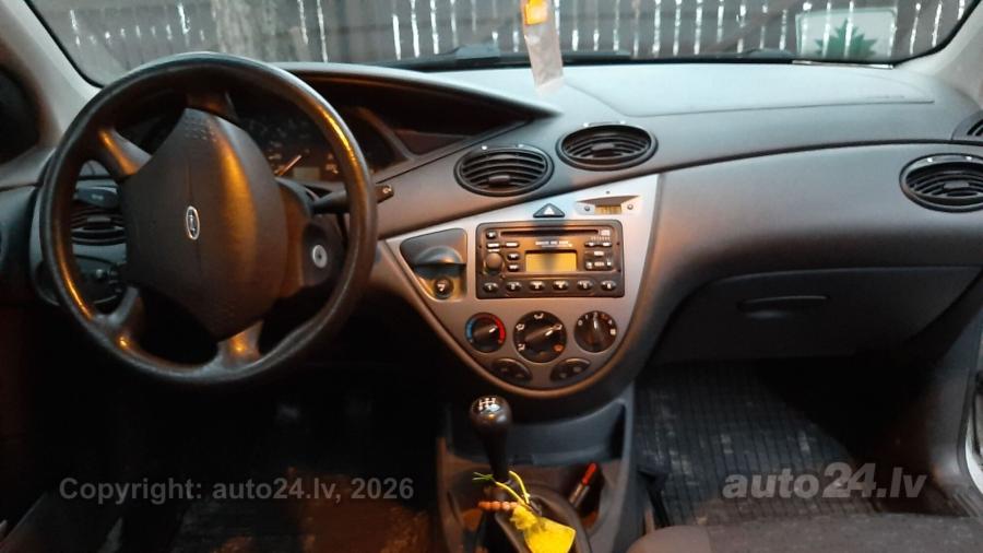 Grey Ford Focus 2002 in Tallinn, with an engine capacity of 1.80 L and mileage of 273 thousand km for 990 €, photo 10 on AUTOMOTO.COM.LV