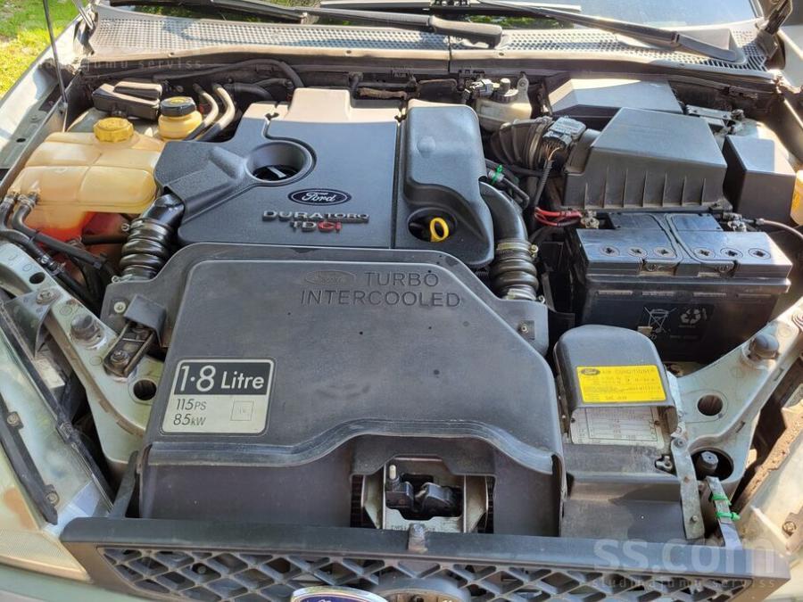 Pelēks Ford Focus 2002 Alūksne, ar dzinēja tilpumu 1.80 L un nobraukumu 275 tūkst. km par 490 €, foto 4 vietnē AUTOMOTO.COM.LV