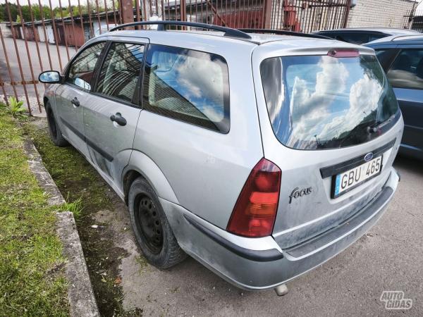 Grey Ford Focus 2003 in Kaunas, with an engine capacity of 1.80 L and mileage of 235 thousand km for 350 €, photo 4 on AUTOMOTO.COM.LV