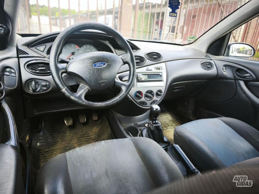 Grey Ford Focus 2003 in Kaunas, with an engine capacity of 1.80 L and mileage of 235 thousand km for 350 €, photo 7 on AUTOMOTO.COM.LV