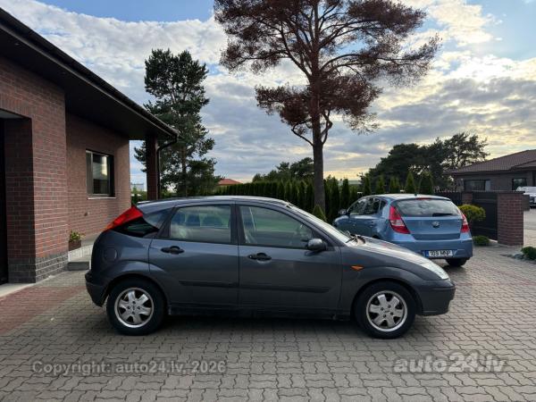 Pelēks Ford Focus 2003 Tallina, ar dzinēja tilpumu 1.60 L un nobraukumu 230 tūkst. km par 1200 €, foto 5 vietnē AUTOMOTO.COM.LV