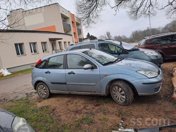 Grey Ford Focus 2004 in Limbazi, with an engine capacity of 1.60 L and mileage of 0 thousand km for 350 €, photo 2 on AUTOMOTO.COM.LV