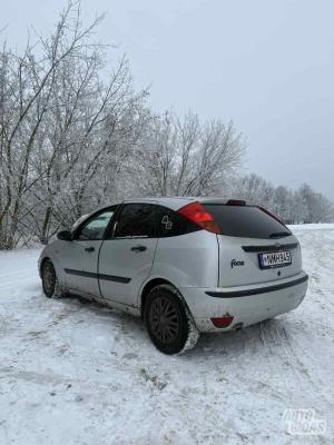 Pelēks Ford Focus 2004 Šauļi, ar dzinēja tilpumu 1.80 L un nobraukumu 300 tūkst. km par 700 €, foto 3 vietnē AUTOMOTO.COM.LV