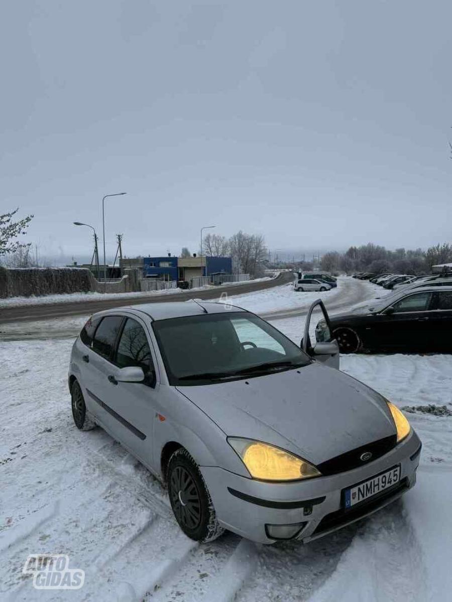 Grey Ford Focus 2004 in Siauliai, with an engine capacity of 1.80 L and mileage of 300 thousand km for 550 €, photo 1 on AUTOMOTO.COM.LV
