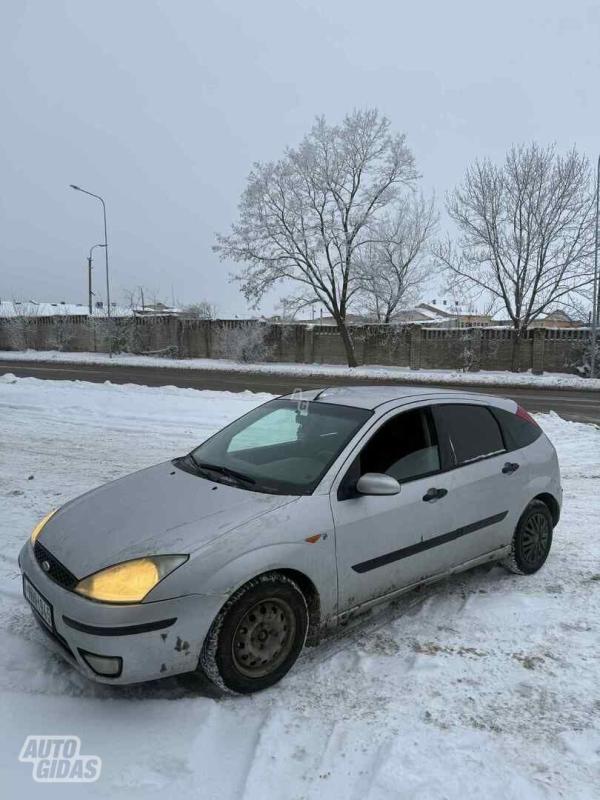 Grey Ford Focus 2004 in Siauliai, with an engine capacity of 1.80 L and mileage of 300 thousand km for 550 €, photo 2 on AUTOMOTO.COM.LV