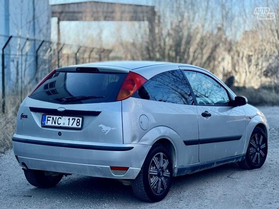Pelēks Ford Focus 2004 Radviliškis, ar dzinēja tilpumu 1.80 L un nobraukumu 290 tūkst. km par 350 €, foto 8 vietnē AUTOMOTO.COM.LV