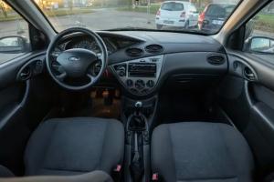 Pelēks Ford Focus 2004 Liepāja, ar dzinēja tilpumu 1.60 L un nobraukumu 181 tūkst. km par 750 €, foto 8 vietnē AUTOMOTO.COM.LV