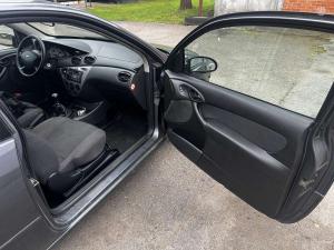 Pelēks Ford Focus 2004 Panevēža, ar dzinēja tilpumu 1.80 L un nobraukumu 275 tūkst. km par 900 €, foto 8 vietnē AUTOMOTO.COM.LV