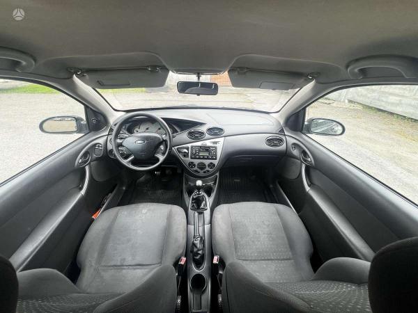 Pelēks Ford Focus 2004 Panevēža, ar dzinēja tilpumu 1.80 L un nobraukumu 275 tūkst. km par 900 €, foto 9 vietnē AUTOMOTO.COM.LV