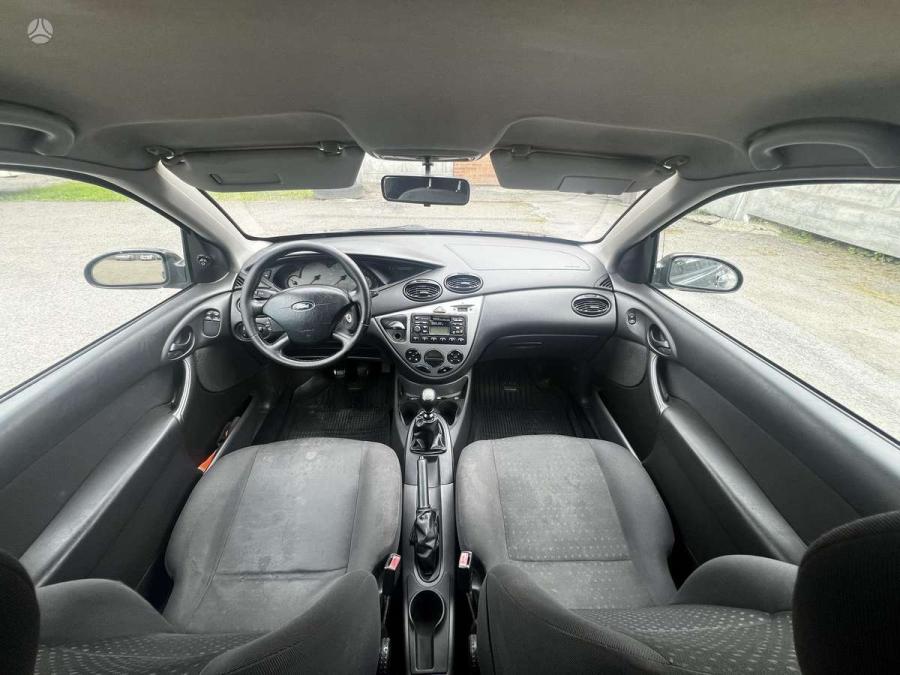Pelēks Ford Focus 2004 Panevēža, ar dzinēja tilpumu 1.80 L un nobraukumu 275 tūkst. km par 900 €, foto 10 vietnē AUTOMOTO.COM.LV