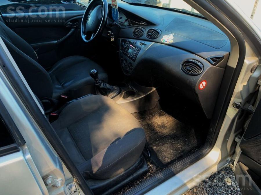 Pelēks Ford Focus 2004 Jūrmala, ar dzinēja tilpumu 1.80 L un nobraukumu 190 tūkst. km par 690 €, foto 6 vietnē AUTOMOTO.COM.LV