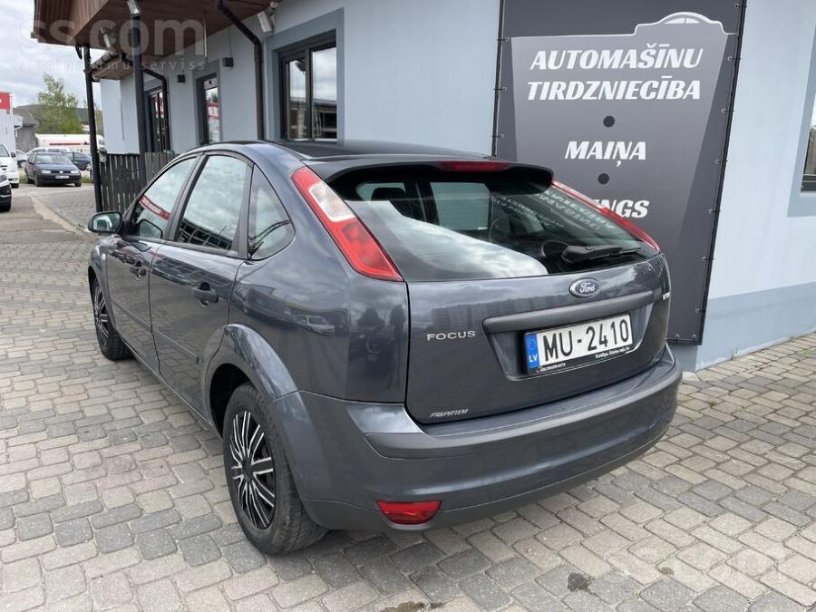 Pelēks Ford Focus 2005 Talsi, ar dzinēja tilpumu 1.60 L un nobraukumu 326 tūkst. km par 1650 €, foto 21 vietnē AUTOMOTO.COM.LV